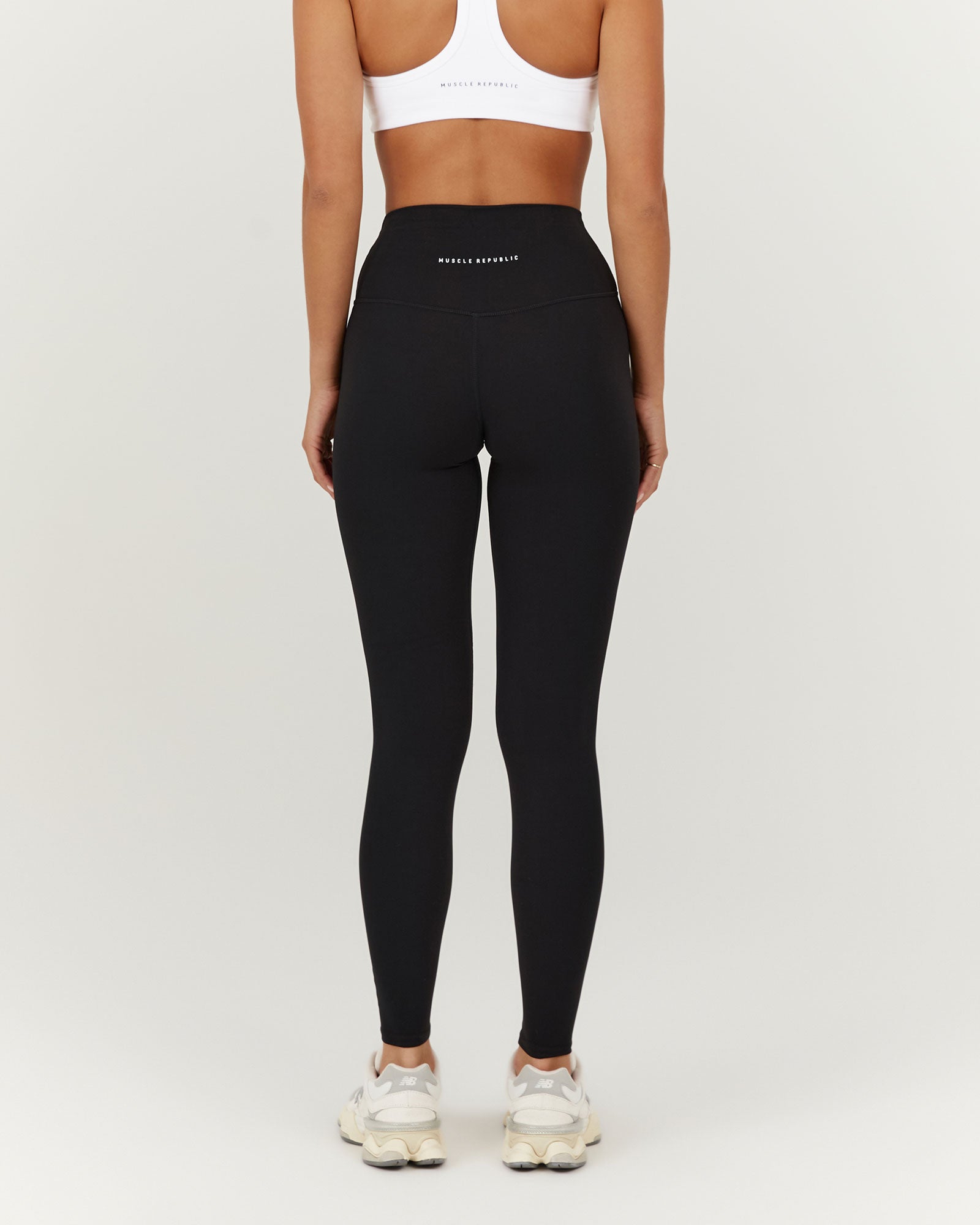 AIRE LEGGINGS 28" - BLACK – MUSCLE REPUBLIC