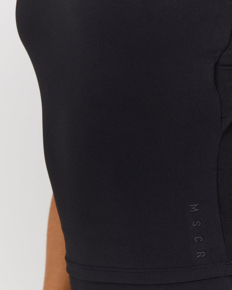AIRE KEYHOLE RACER BACK TOP - BLACK – MUSCLE REPUBLIC