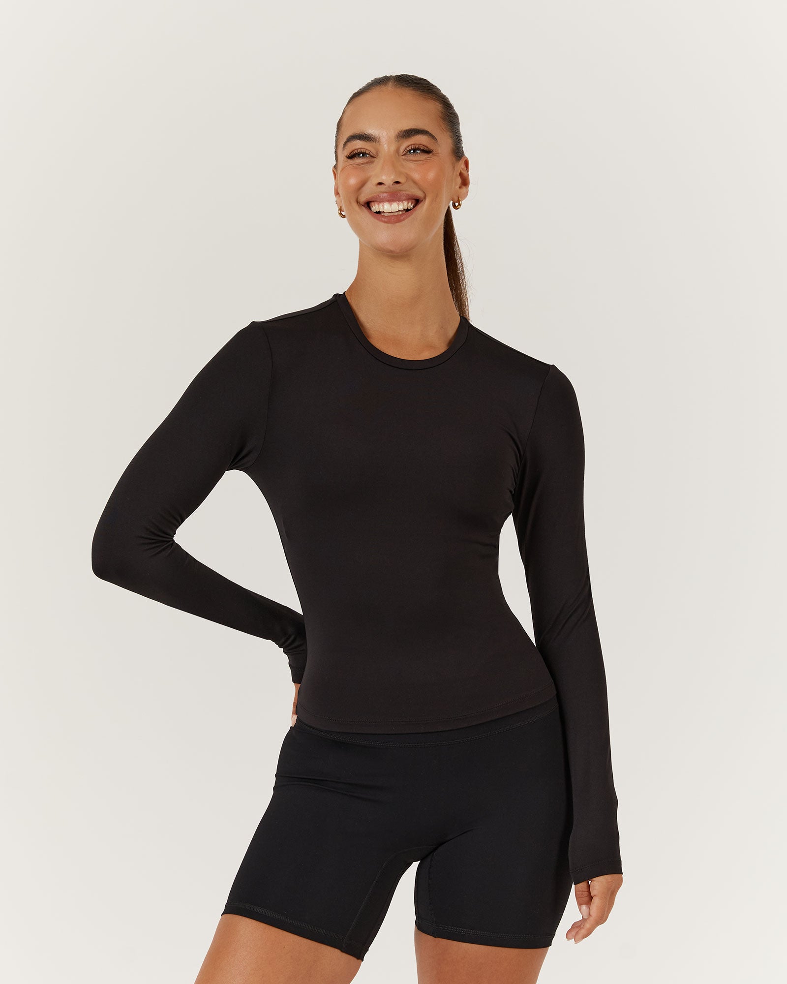 ATHLEISURE LONG SLEEVE TOP - BLACK – MUSCLE REPUBLIC