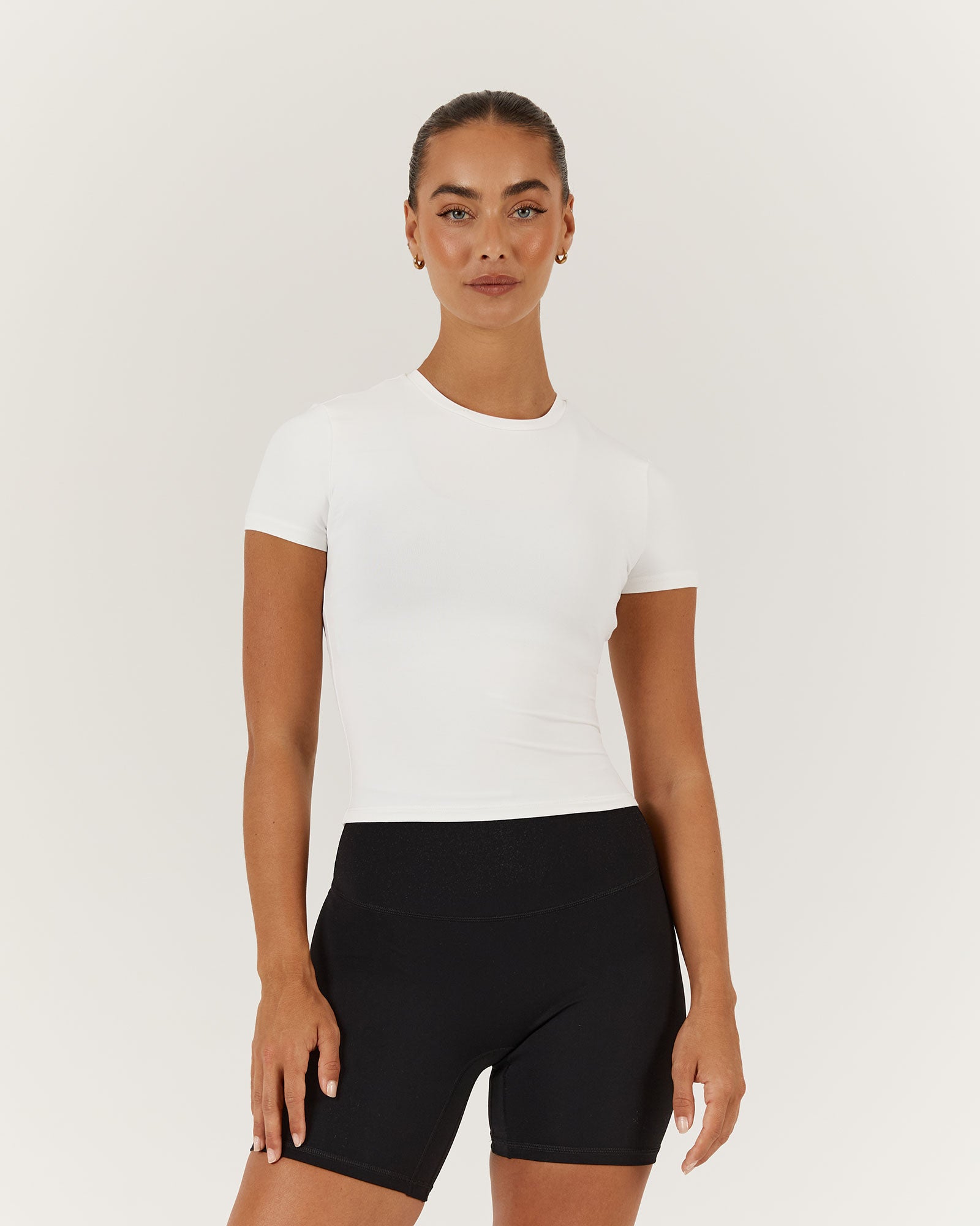 ATHLEISURE TOP - OFF WHITE – MUSCLE REPUBLIC