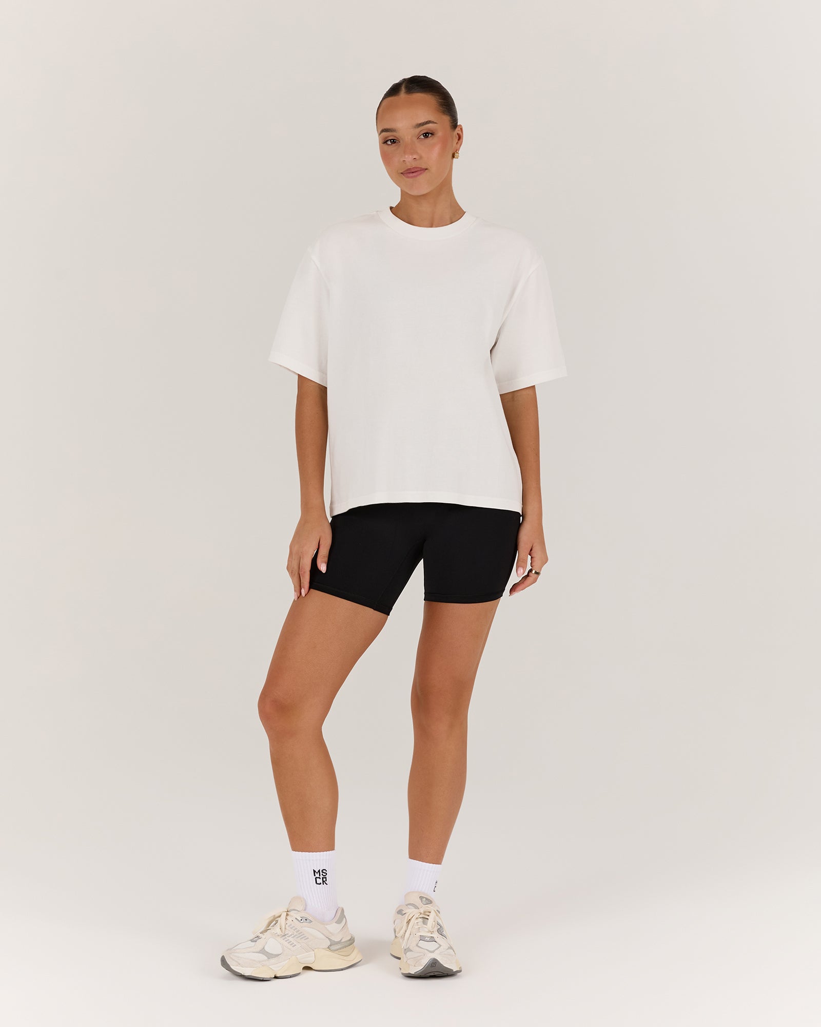BOXY TEE - OFF WHITE – MUSCLE REPUBLIC