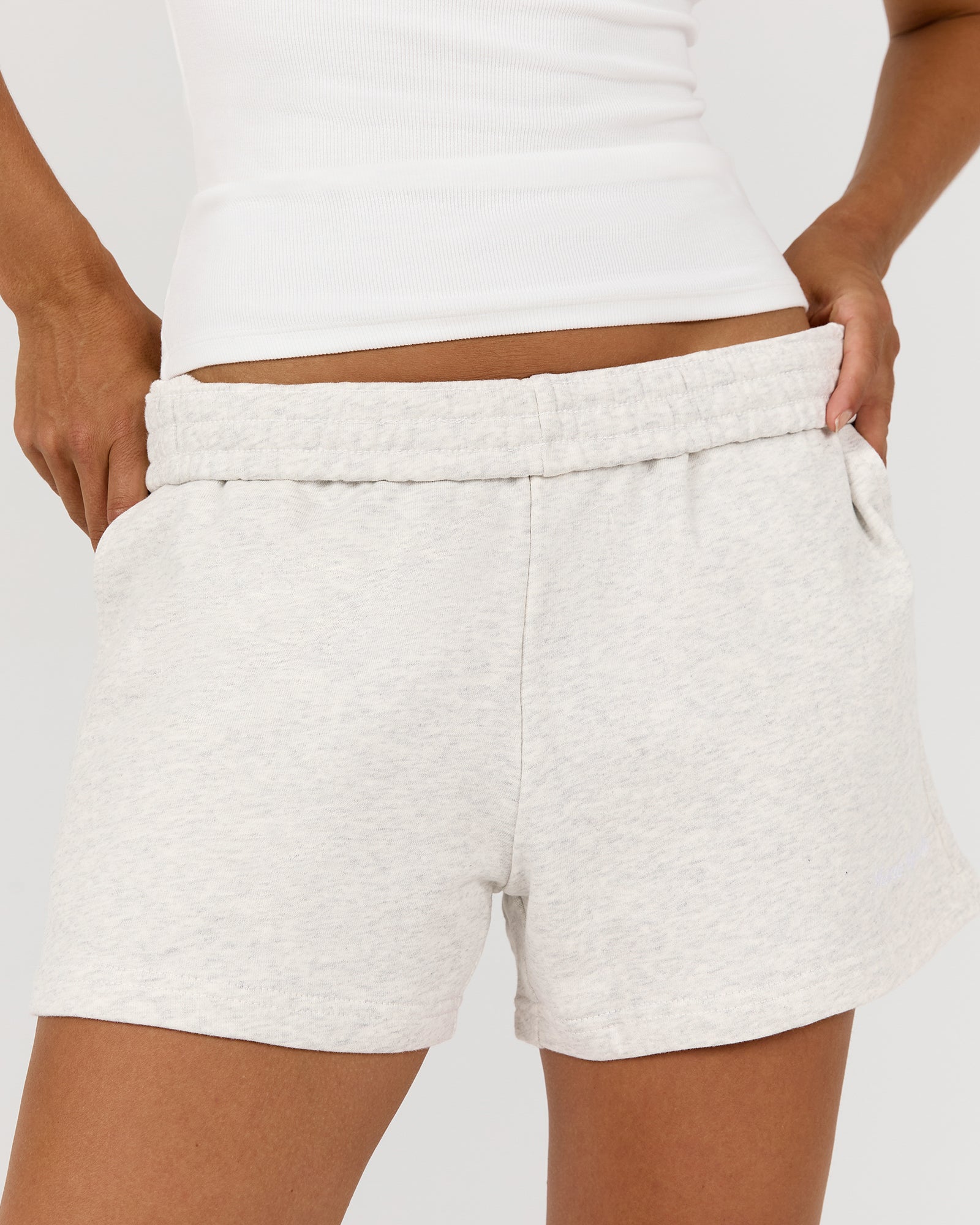 TERRY CASUAL SHORTS - SNOW GREY – MUSCLE REPUBLIC