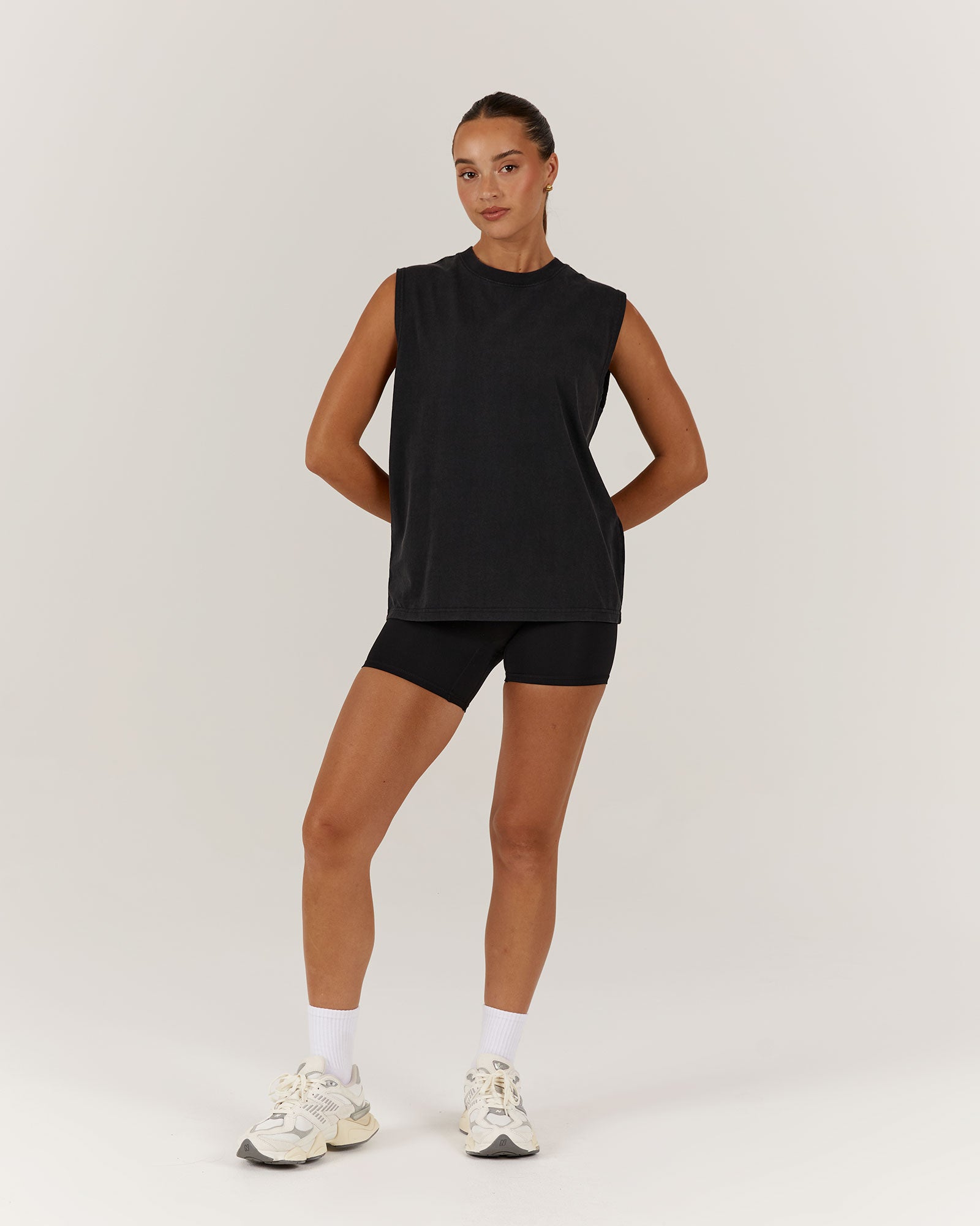 ESSENTIALS TANK - FADED BLACK – MUSCLE REPUBLIC