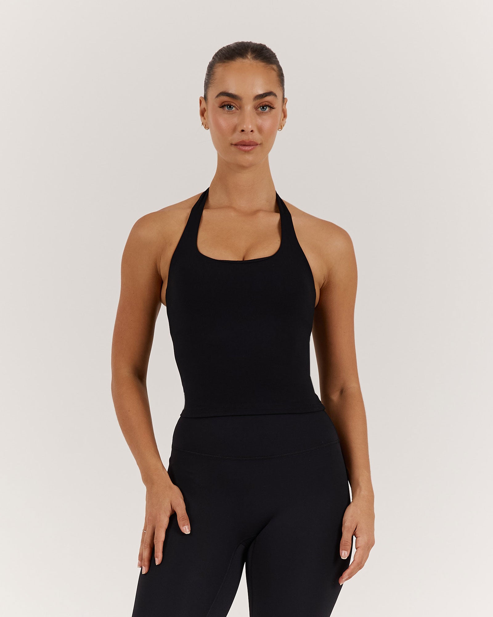 LUXE HALLY TOP - BLACK – MUSCLE REPUBLIC