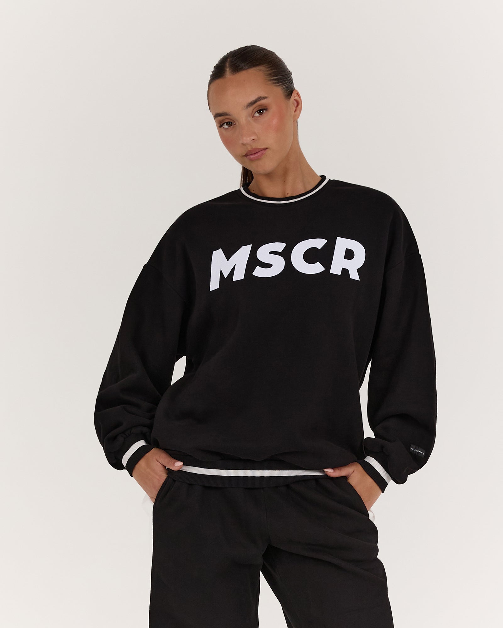 HERITAGE OVERSIZED CREW - BLACK – MUSCLE REPUBLIC