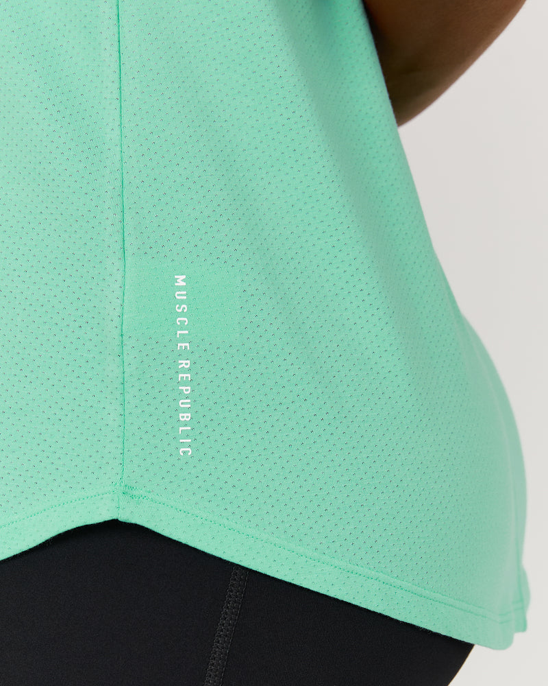 INTERVAL LONGLINE SINGLET - CYBER MINT – MUSCLE REPUBLIC