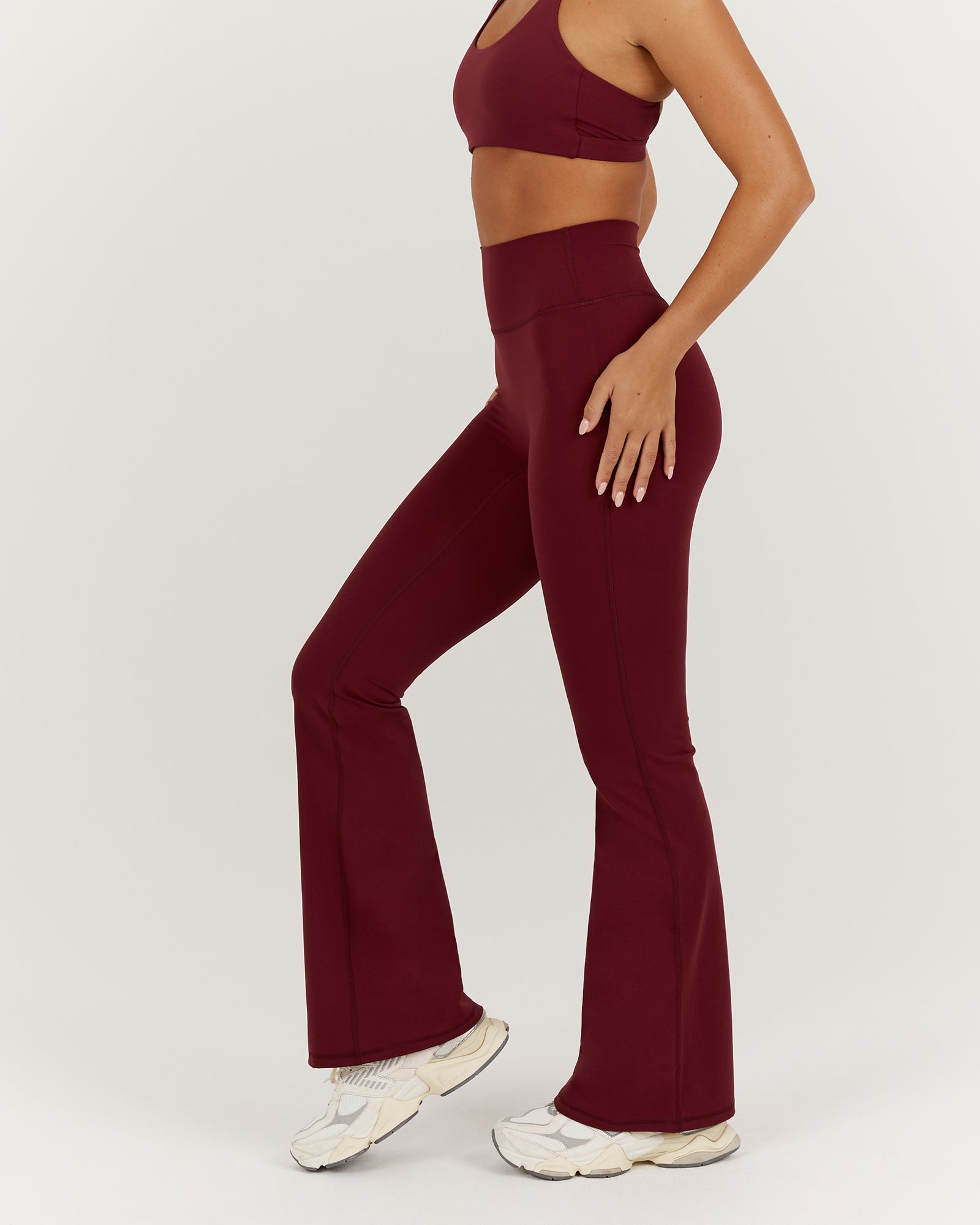 LUXE BELLA FLARES - BERRY – MUSCLE REPUBLIC