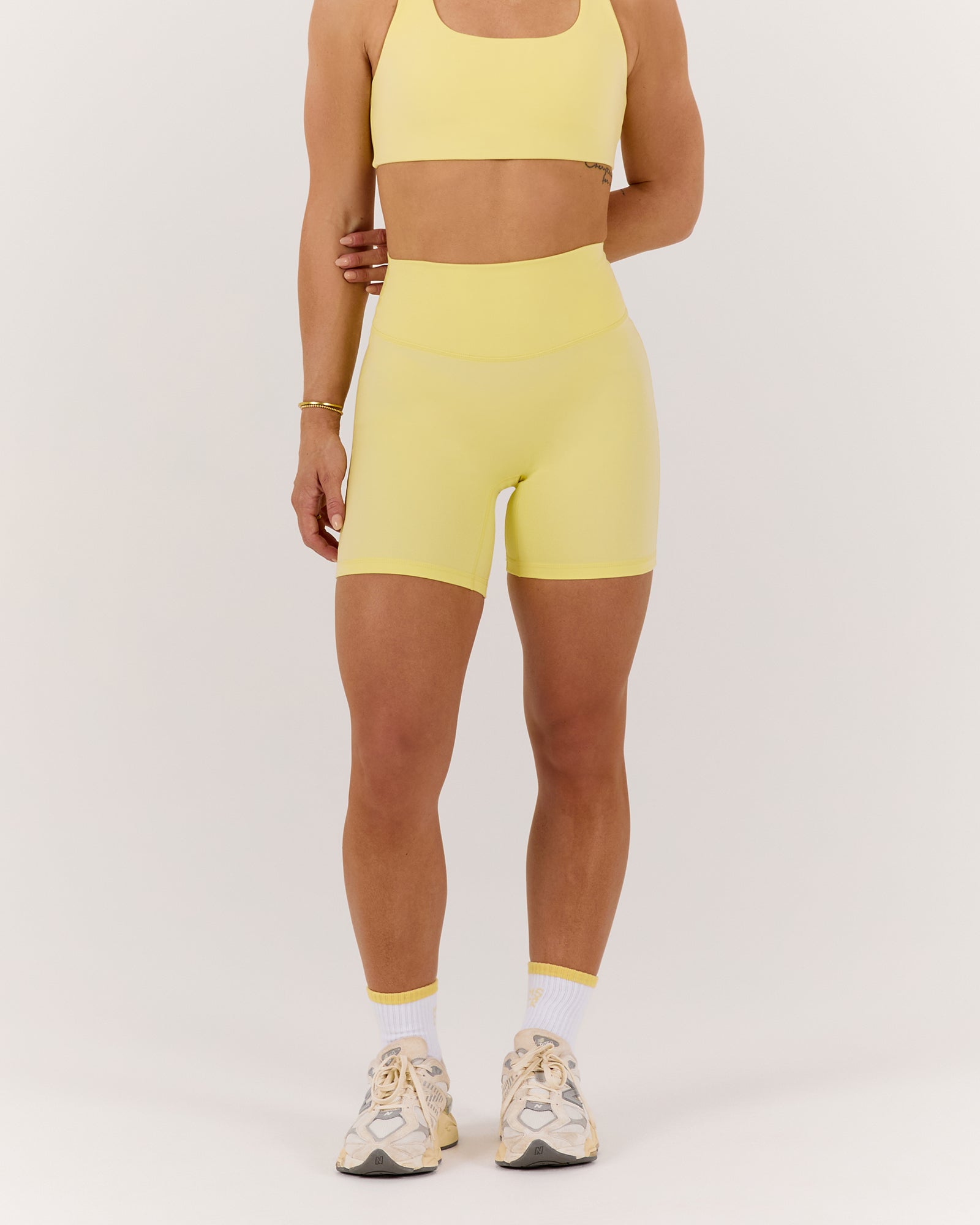 MOTION 360 SHORTS 6" - LEMON – MUSCLE REPUBLIC