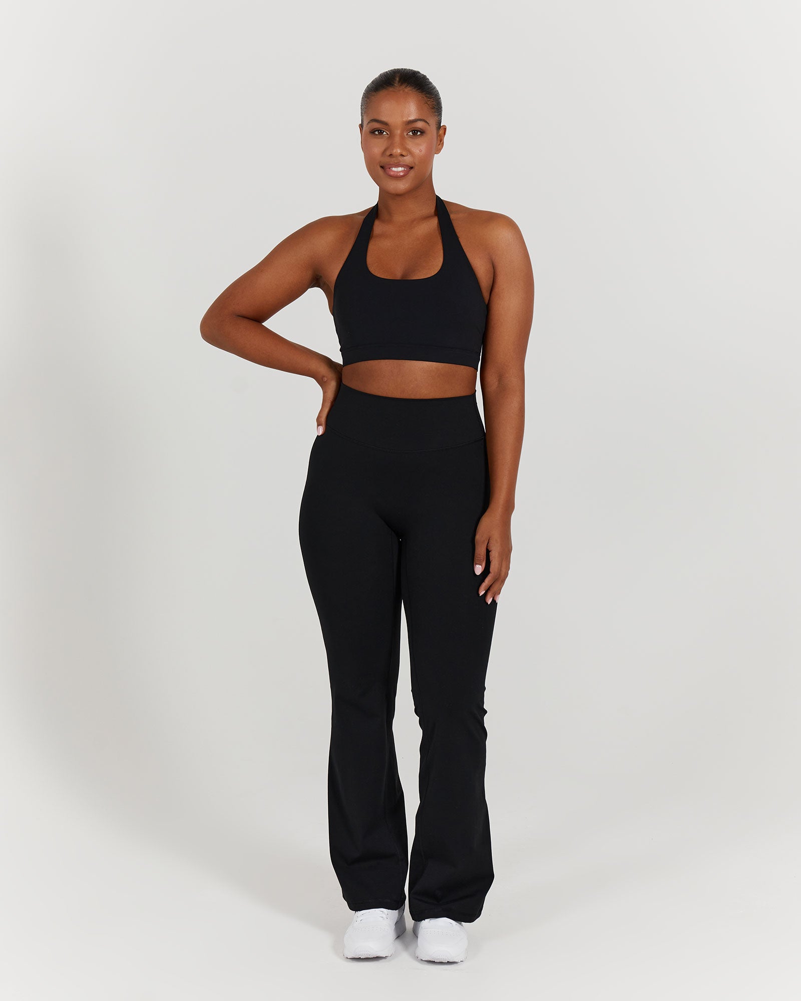 LUXE BELLA FLARES - BLACK – MUSCLE REPUBLIC