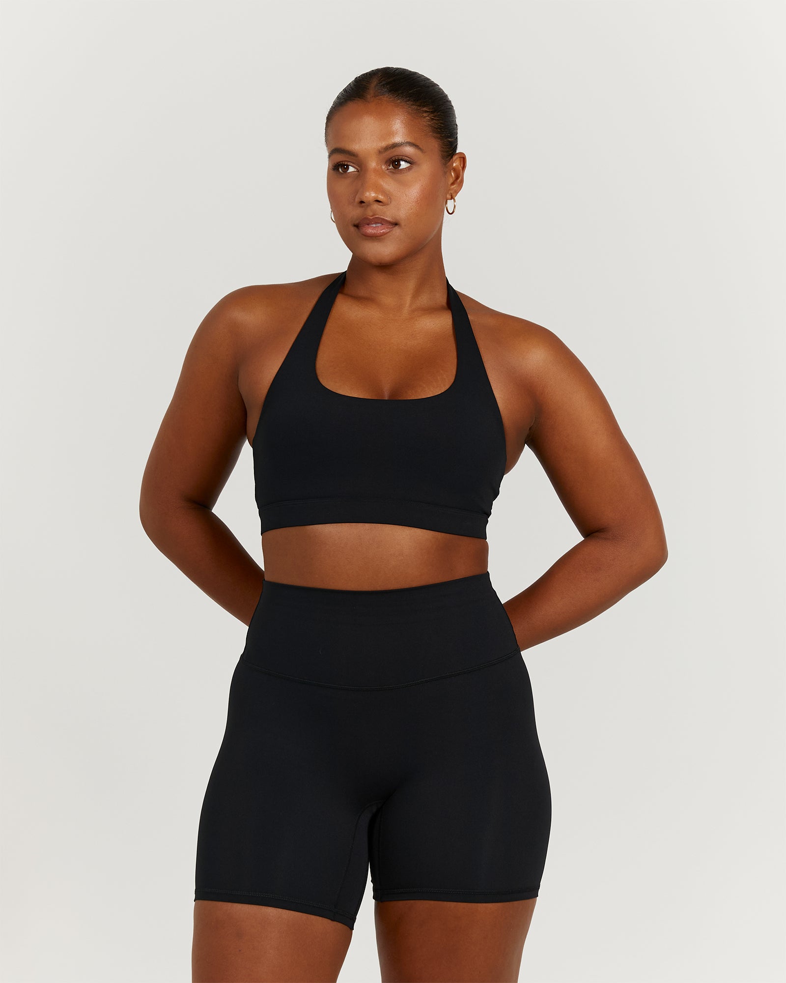 LUXE HALLY BRA - BLACK – MUSCLE REPUBLIC