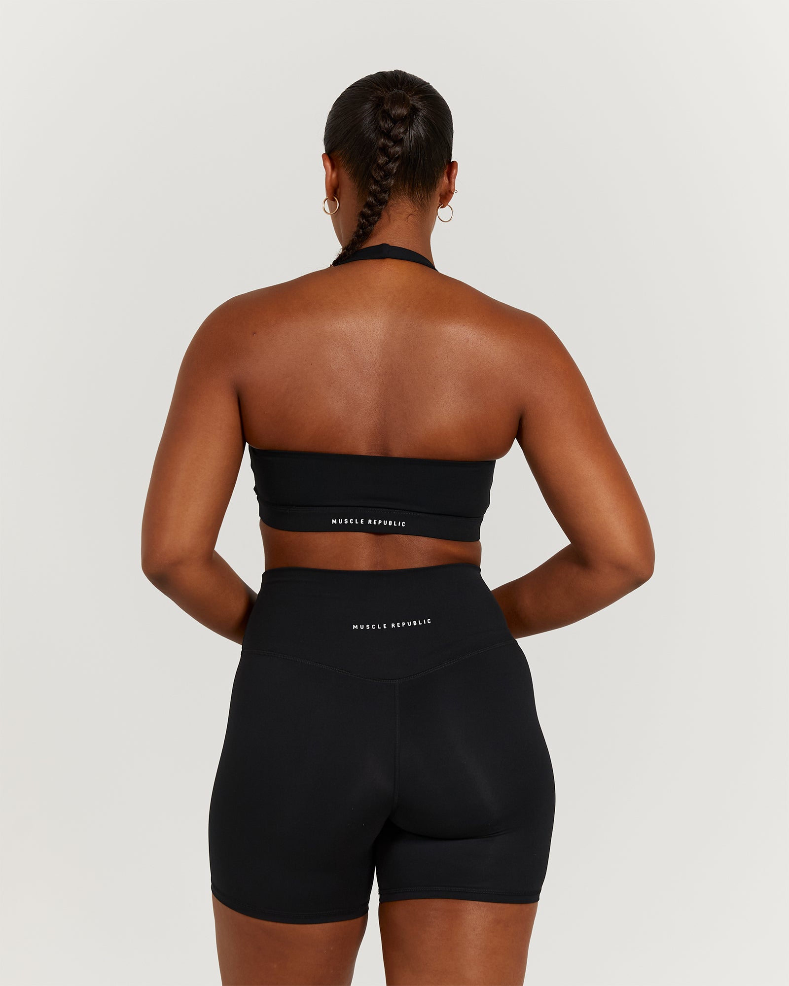 LUXE HALLY BRA - BLACK – MUSCLE REPUBLIC