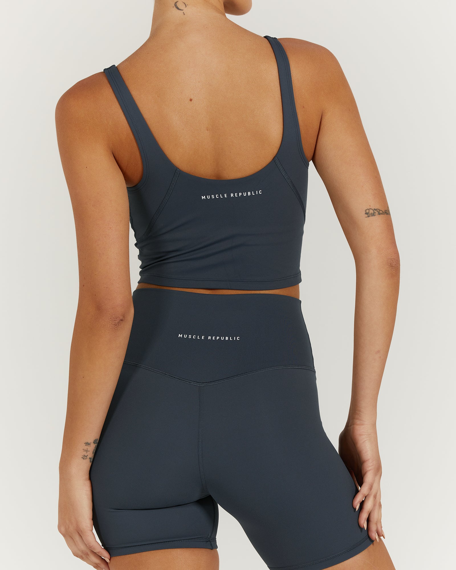 LUXE BROOKE CROP TOP - ALLOY – MUSCLE REPUBLIC