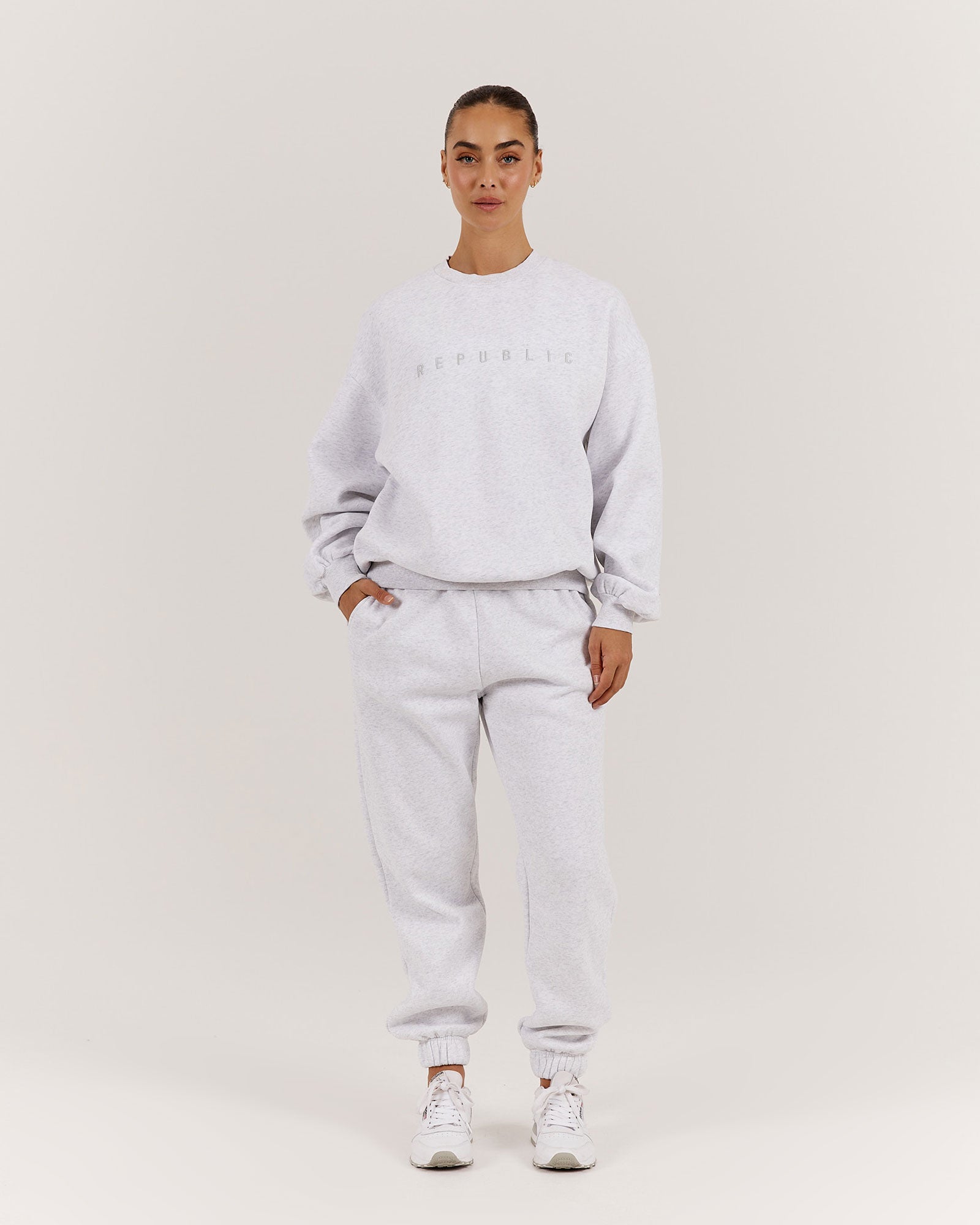 OVERSIZED TRACKIES - SNOW GREY – MUSCLE REPUBLIC