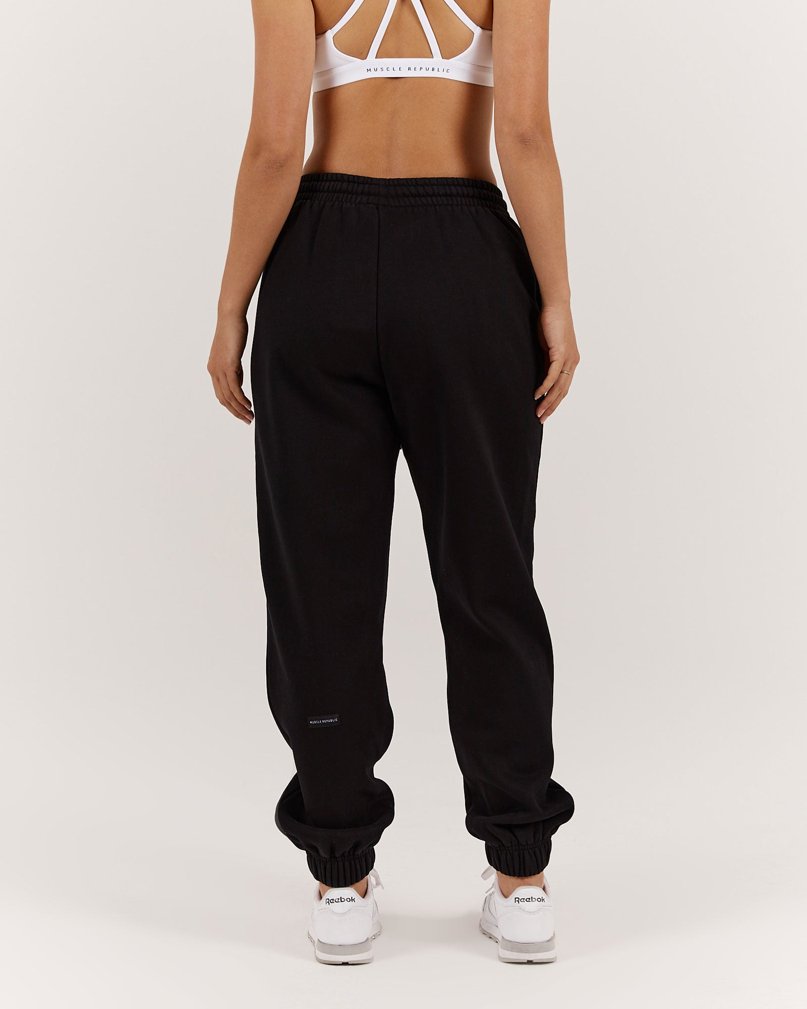 OVERSIZED TRACKIES - BLACK – MUSCLE REPUBLIC