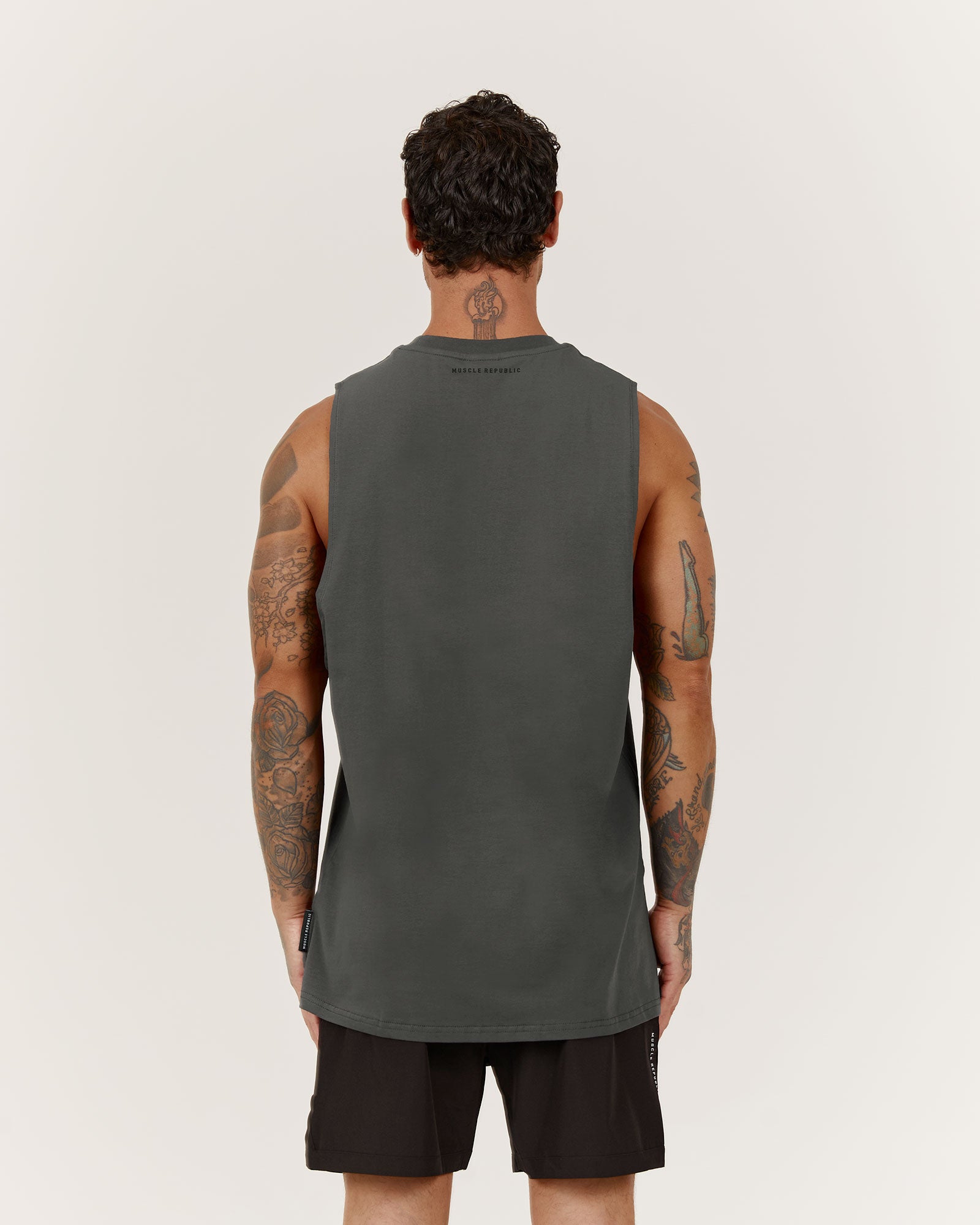 ROCKY MUSCLE TANK - CHAR – MUSCLE REPUBLIC